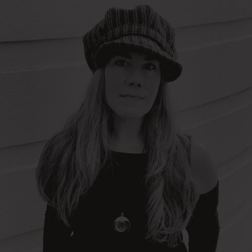 Angela Winter | Past Inside the Present